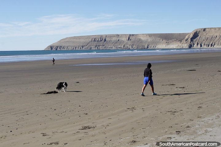 Big beach at Rada Tilly, 10kms south of Comodoro Rivadavia. Photo from ...