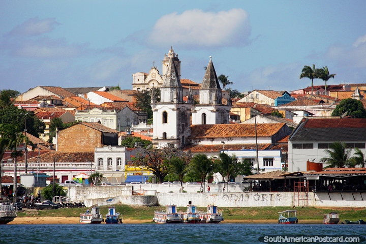 The eye-catching historical center of Penedo, a riverside town. Photo ...